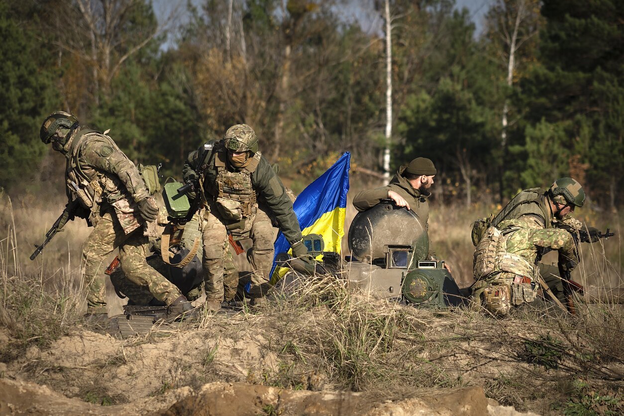 Ketveri karo Ukrainoje metai: galimi tolesni scenarijai ir ką jie ...